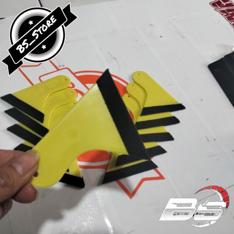 Jual Kape Skrap Alat Pemasang Skotlait RAKEL SEGITIGA KUNING MURAH ...