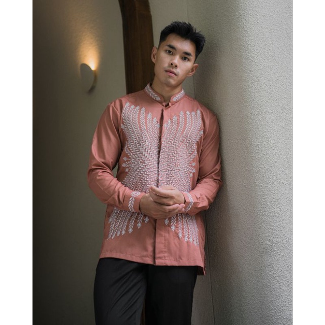 Jual Kemeja Bordir Pria NUC.ID Kresna 01 (Coral) | Shopee Indonesia