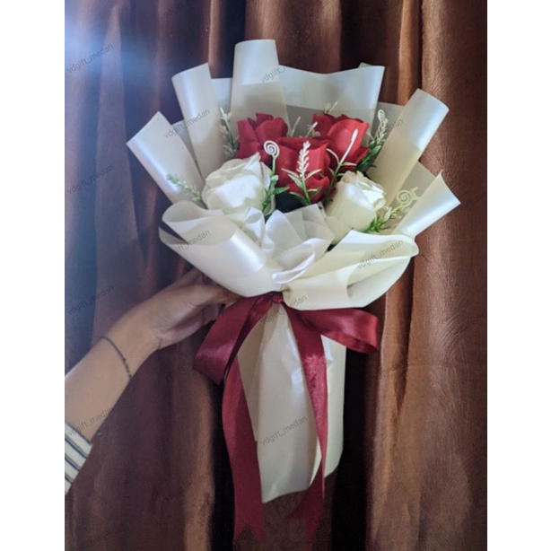 Jual Bucket Bunga Aniversary, Graduation, Happy Birthday | Shopee Indonesia
