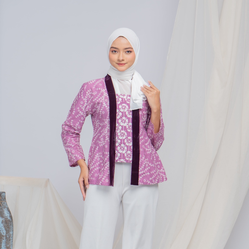 Jual KEBAYA KUTUBARU BATIK BELUDRU MODERN | OUTFIT KONDANGAN LILAC - LANGITJUA BATIK SOLO ...