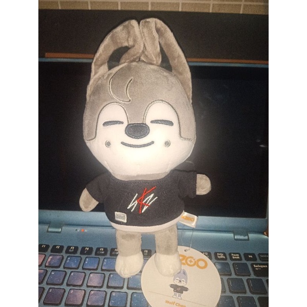Jual WOLFCHAN BOOKED | Shopee Indonesia