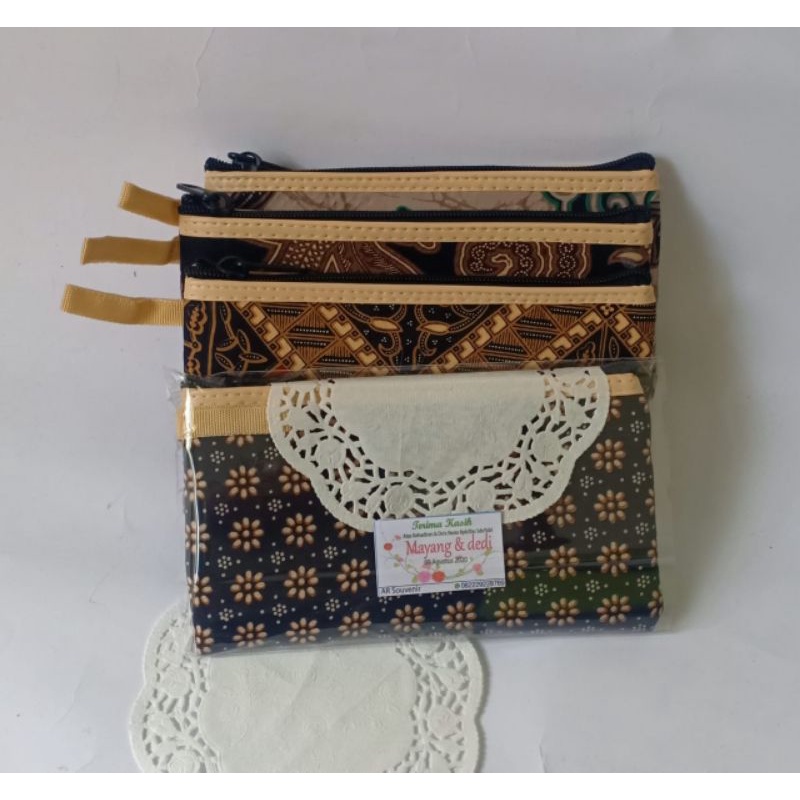 Jual PROMO! Souvenir Pernikahan Dompet Batik Kotak Gembes 19x11 cm (Dollpaper dan Request Ucapan ...