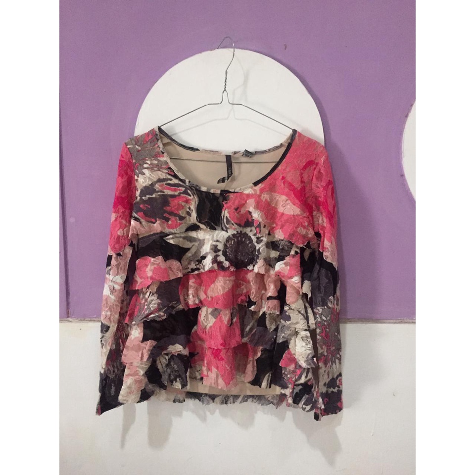 Jual ruffle top ombre preloved | Shopee Indonesia