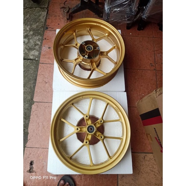 Jual Velg R25 Vrossi gold | Shopee Indonesia