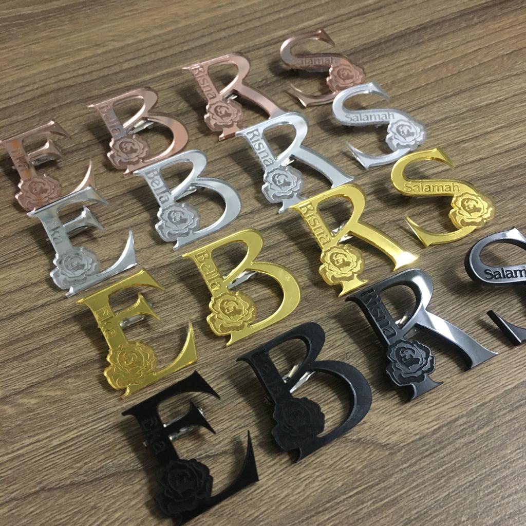 Jual (I) Bros inisial bunga nama custom grafir bros akrilik grafir bros ...