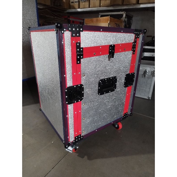 Jual Hard case / Flight case / Audio box 10yu+Mixer on top : List Merah ...
