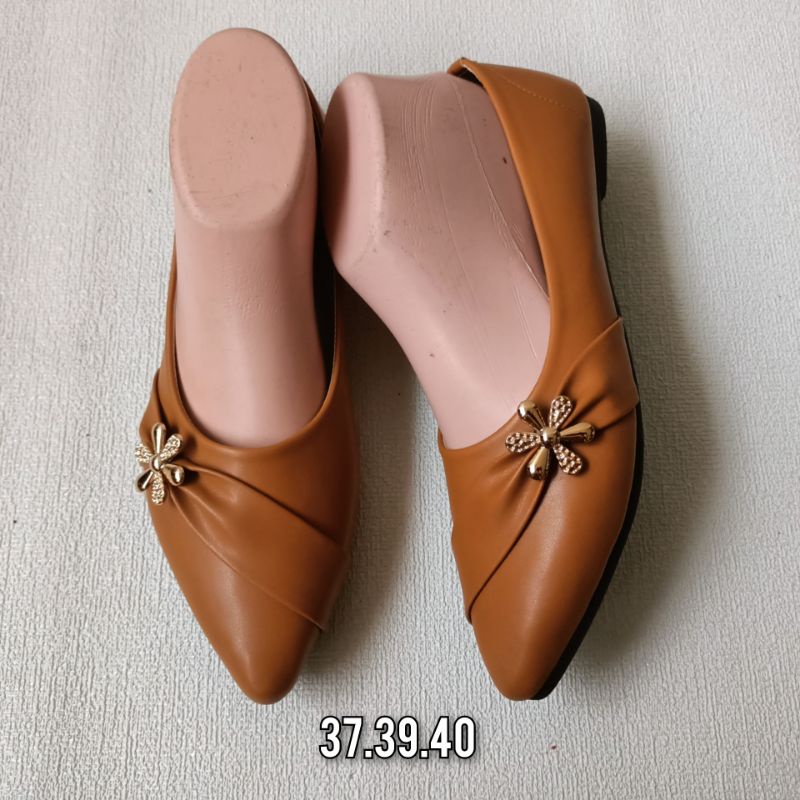 Jual SEPATU WANITA CANTIK KUNYIT | Shopee Indonesia