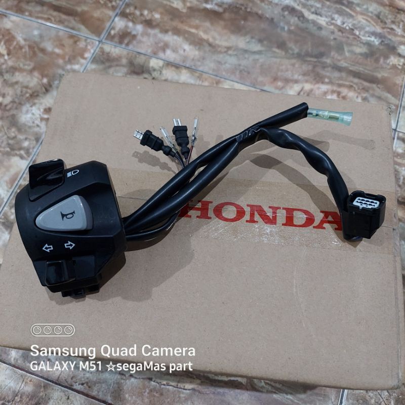 Jual Switch assy saklar holder dim horn winker kiri Vario 160 K2S type ...
