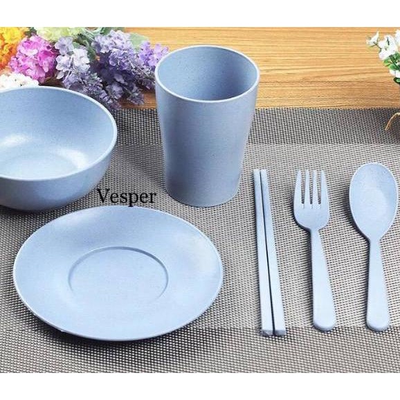 Jual Alat makan lengkap full set / wheat straw cutlery / peralatan makan / tableware gift box ...