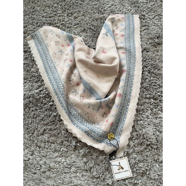 Jual Hijab bungatta kerudung printing motif bunga B box series | Shopee ...