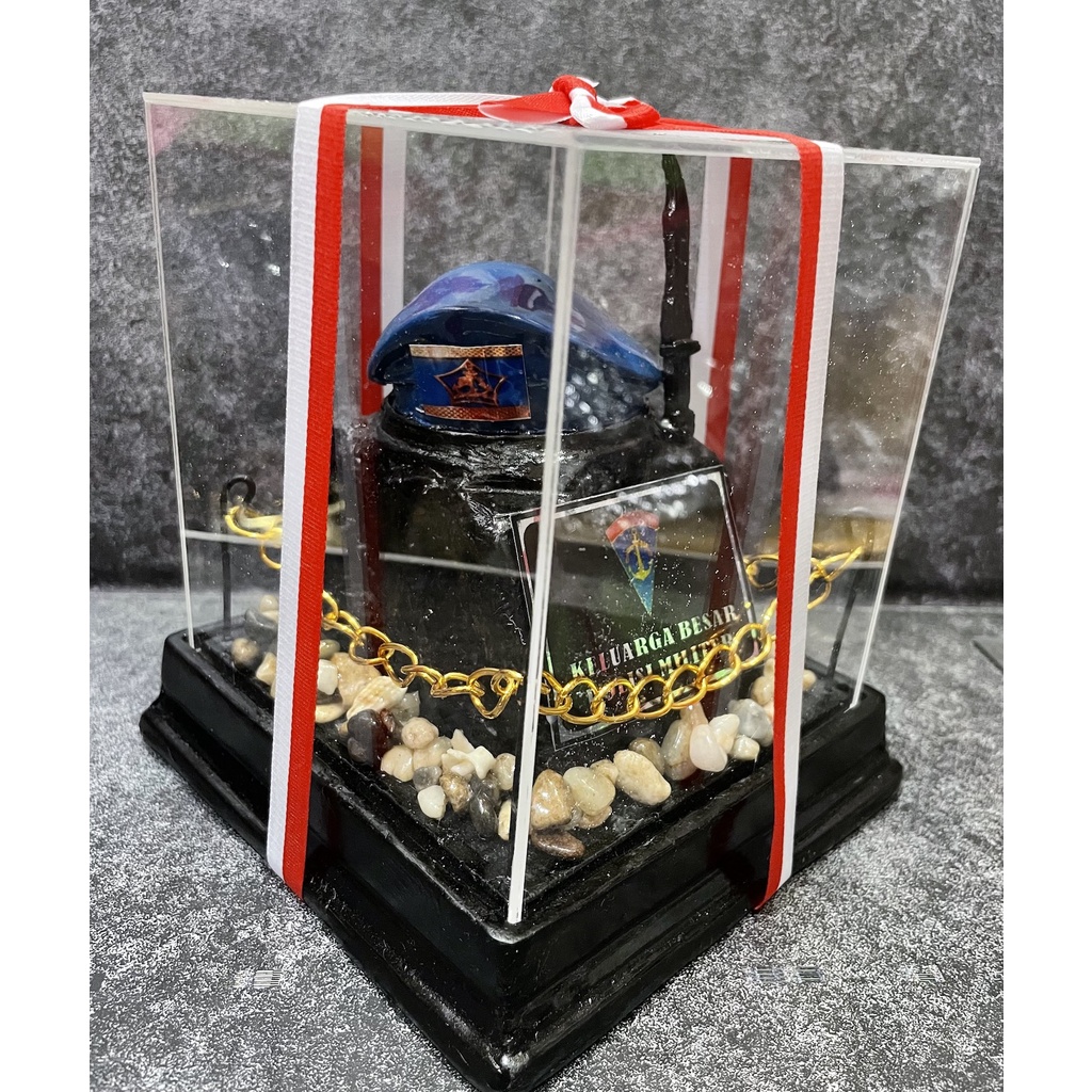 Jual Miniatur POMAL (K) - Miniatur Baret POM AL - Miniatur Patung PMAL ...