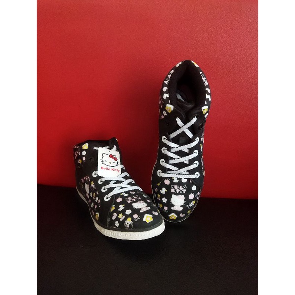 Jual Sepatu kets wanita model boots ori license sanrio hello kitty ...