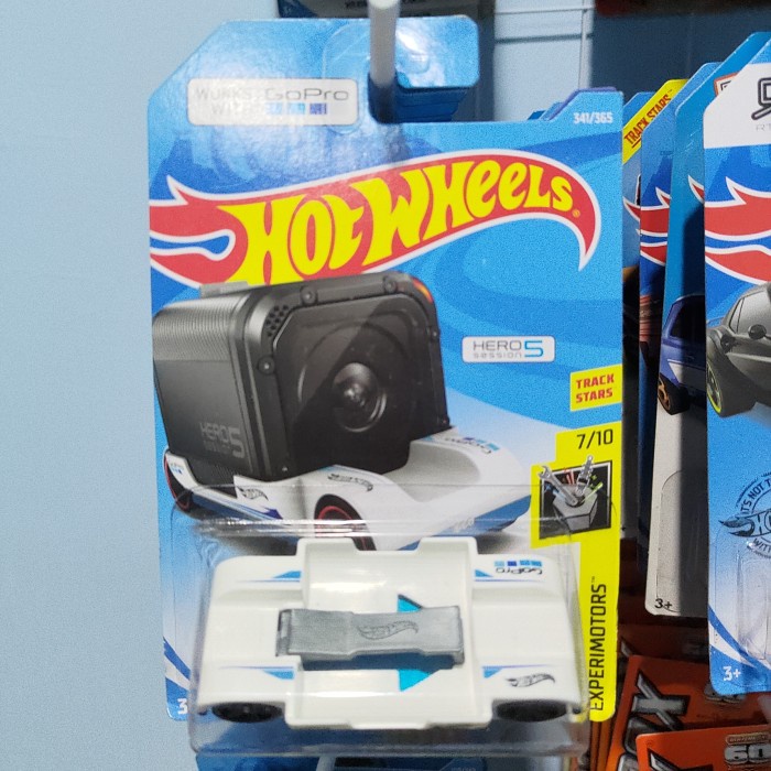 Jual Hotwheels Hot Wheels Zoom In works with GoPro base besi lebih ...