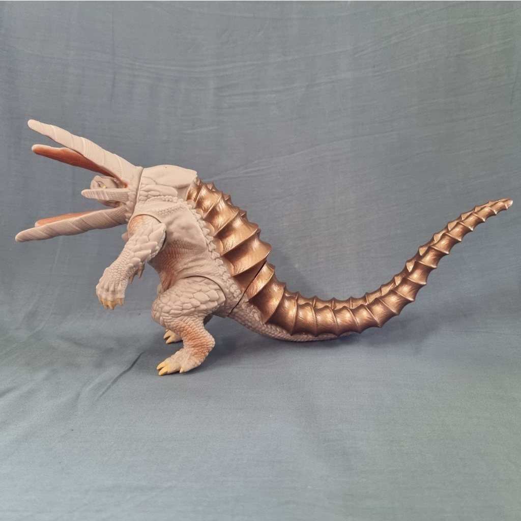 Jual Figure Gabora monster Kaiju ultraman tinggi 16cm PVC Vinyl lentur ...