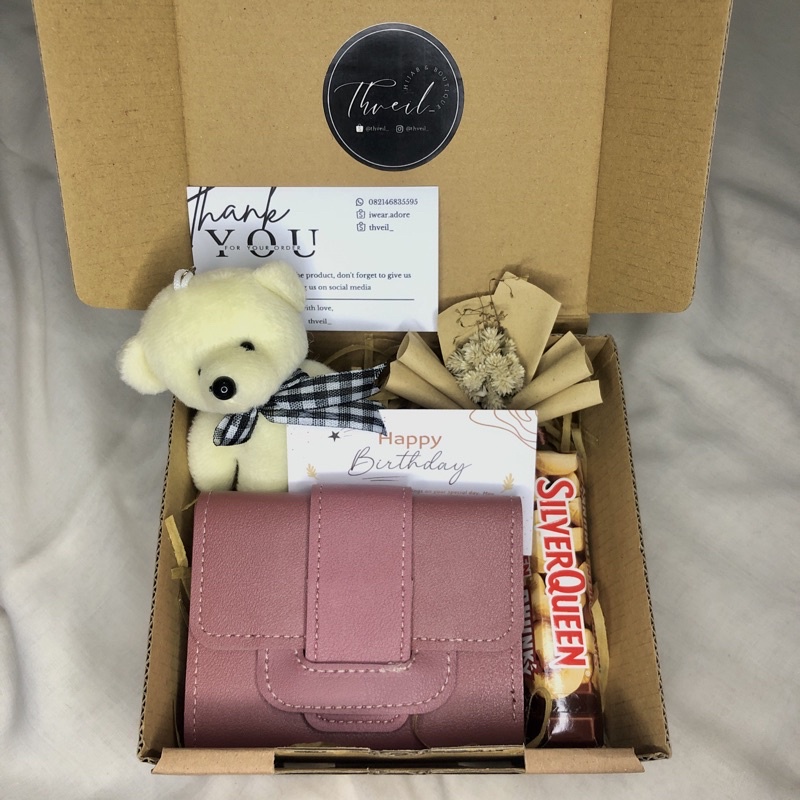 Jual KADO HAMPERS GIFT BOX HIJAB PARFUM BUKET BUNGA ULANG TAHUN CEWEK ...