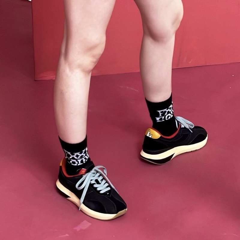 Jual COMPASS X FXXKING RABBITS Velocity | Shopee Indonesia