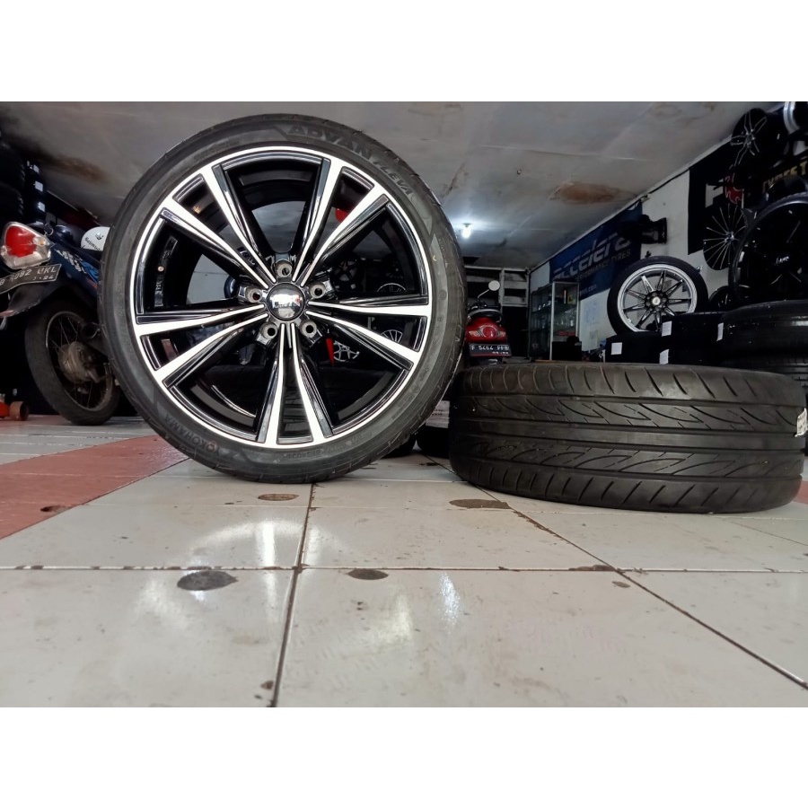Jual Velg Mobil Bekas Seken Ring 18 Lubang 5 STONE HSR R18 Lebar 8 ET45 BAN 225 40 R18 | Shopee ...