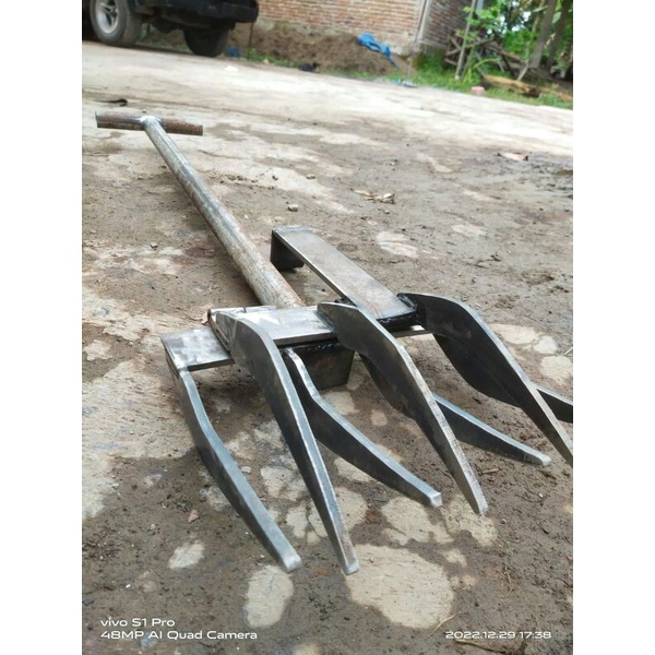 Jual cangkul garpu modern pengembur tanah | Shopee Indonesia