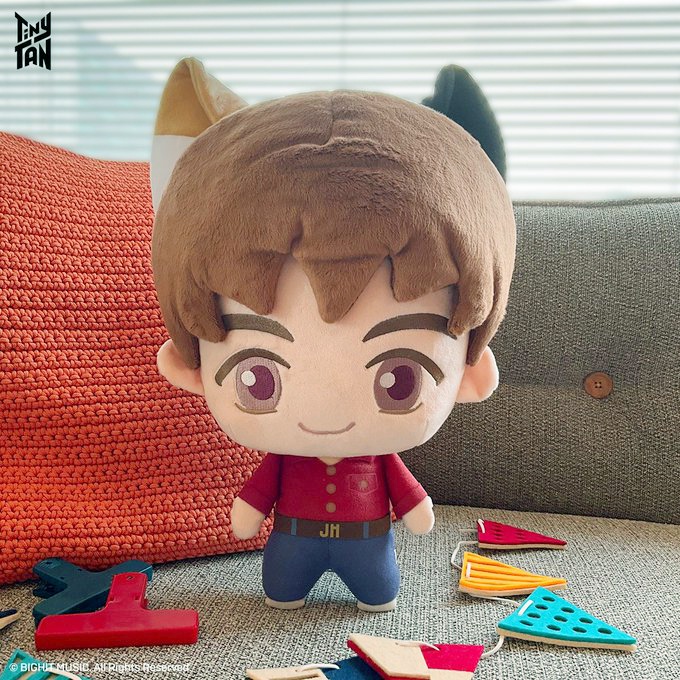 Jual BTS TinyTan Dynamite BANDAI FUN PARK Plush Doll J-Hope | Shopee Indonesia