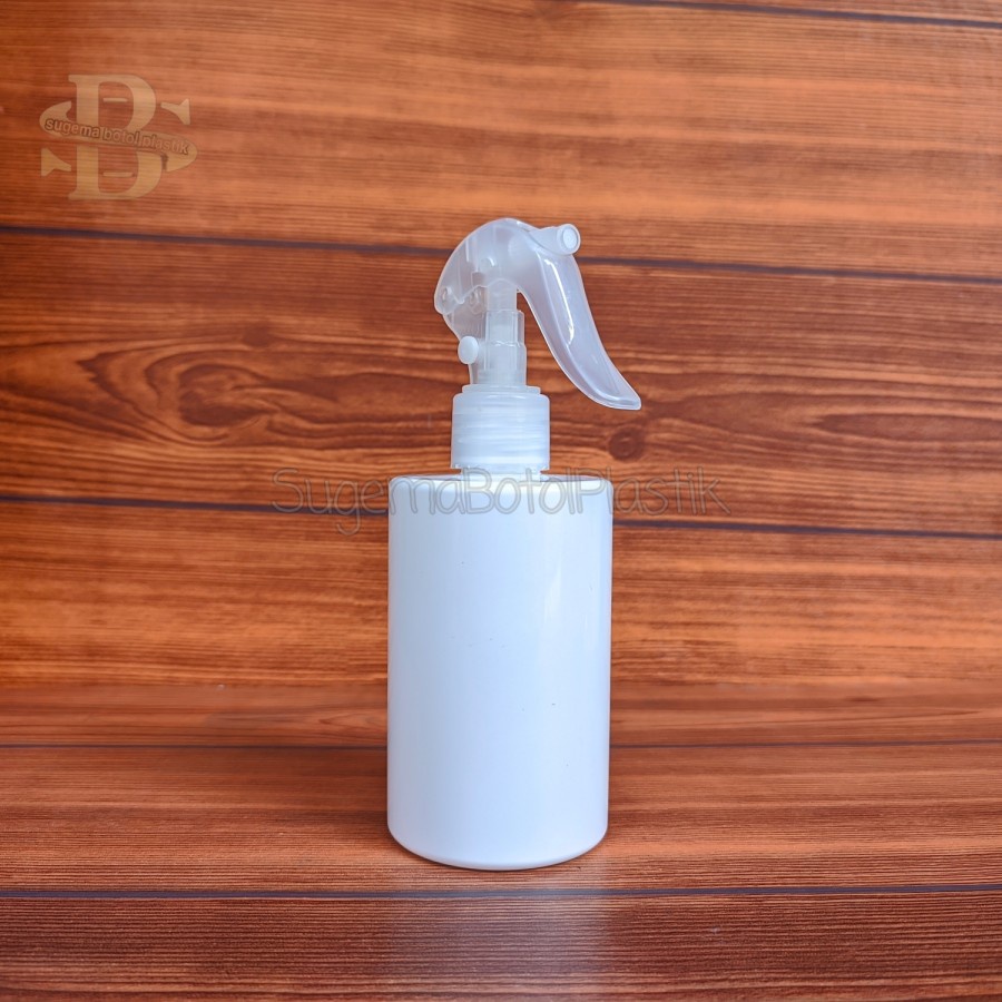 Jual botol spray trigger 250ml rf dioli plat tutup bening botol putih | Shopee Indonesia