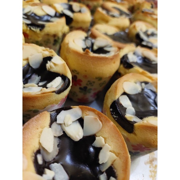 Jual PUTU BELANDA (BUTTER CAKE PREMIUM ISI FLA COKLAT) | Shopee Indonesia