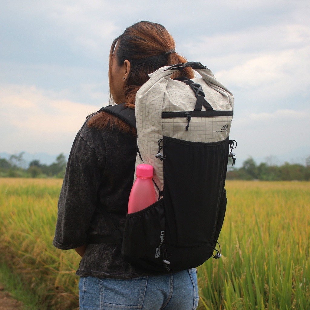 Jual Tas Gunung Backpack Ultralight LEAFHOPPER 22 L Series LightTrack ...