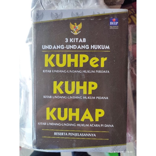 Jual BUKU 3 KITAB UNDANG UNDANG HUKUM KUHPER - KUHP - KUHAP | Shopee Indonesia