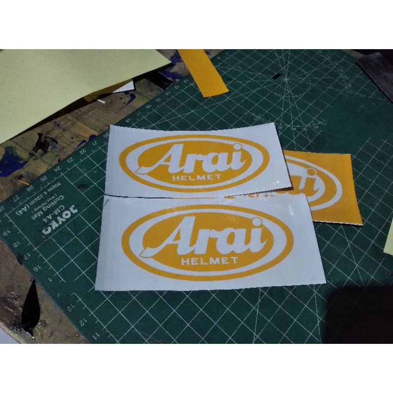 Jual sticker cuting airbrush helm logo arai | Shopee Indonesia