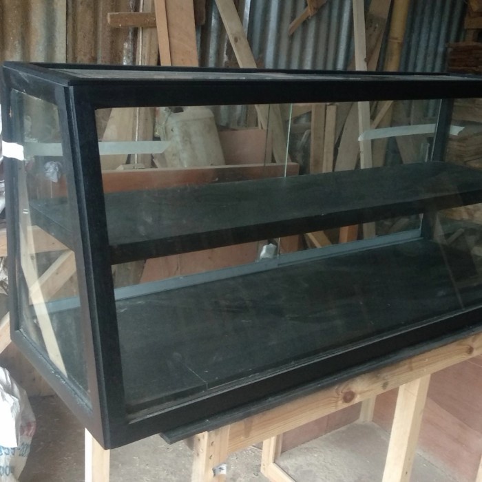 Jual Display Etalase Kaca Kayu Food Display Roti Donut Cafe 120X45X50 ...