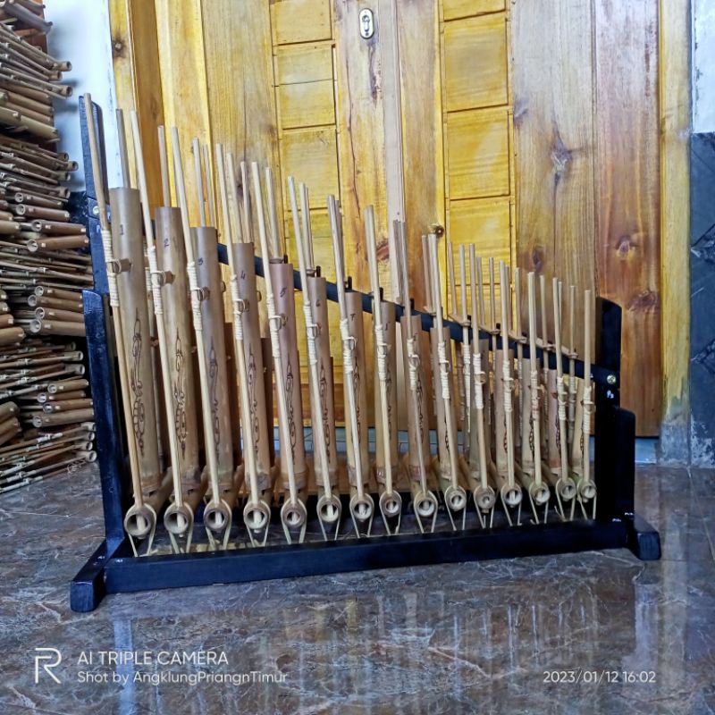 Jual Angklung pengamen 2 oktaf 15 nada 2 tabung bambu putih, nada ( C ...