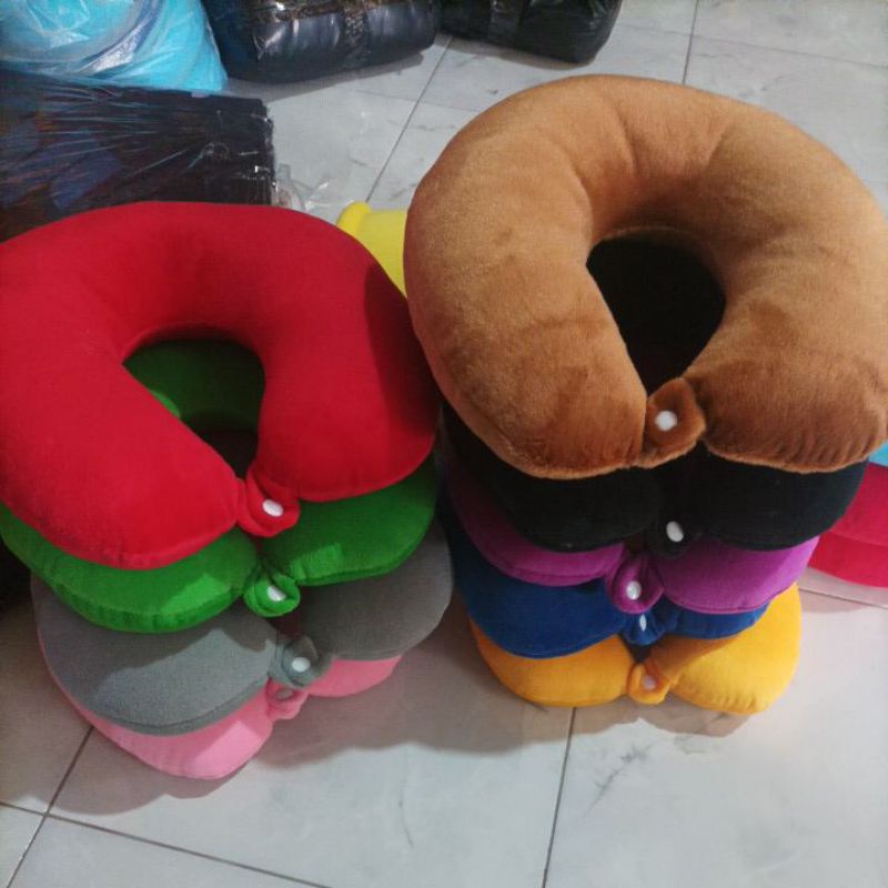 Jual Bantal Travel bantal leher kancing polos ukuran dewasa bahan ...