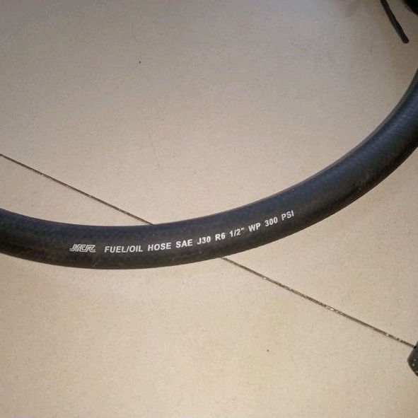 Jual Selang Oli/ Bensin/ Solar 1/2" NCR (Fuel/Oil Hose SAE J30 R6 1/2" NCR) | Shopee Indonesia