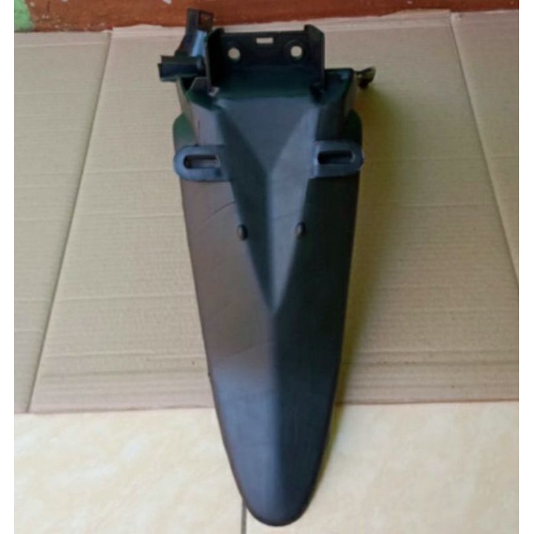 Jual SEPAKBOR/SELEBOR BELAKANG (MIO SEPORTY) MIO SEMAEL BARANG SEKEN ...