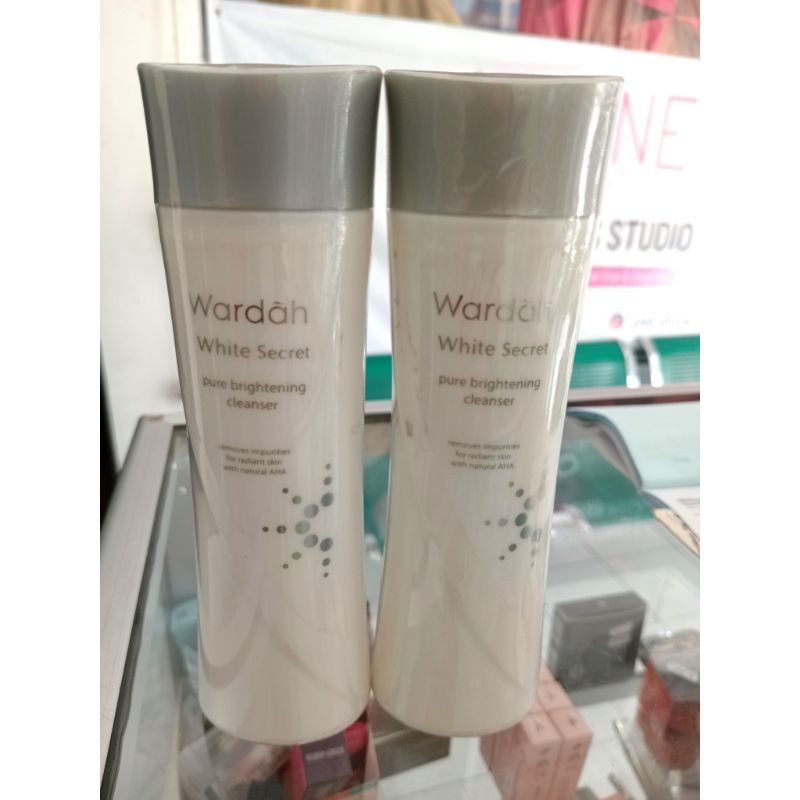 Jual Wardah White secret pure brightening cleanser | Shopee Indonesia