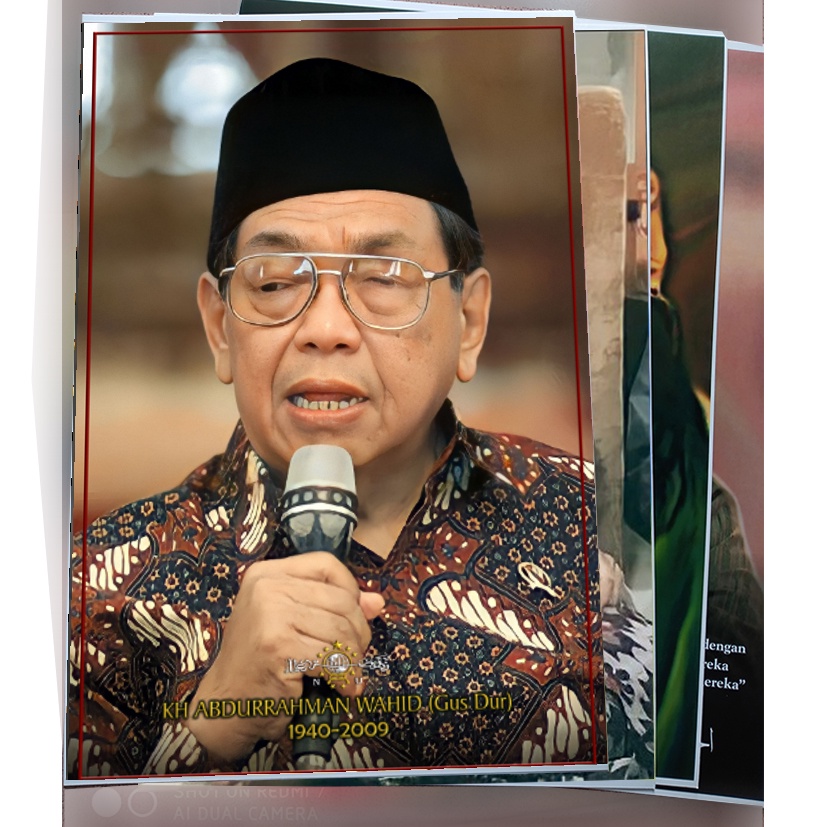 Jual POSTER GUS DUR PRESIDEN RI KE 4 BAHAN LUSTER UV AWET ANTI GORES ...