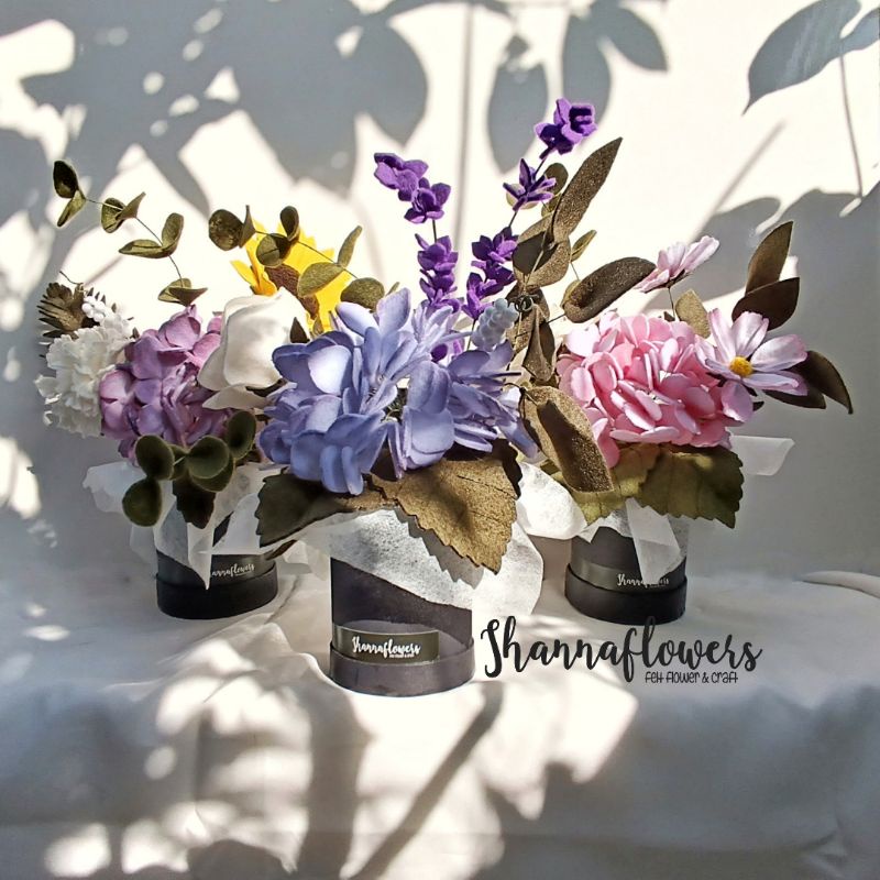 Jual BUNGA FLANEL BOX BLOOMING BOX HADIAH WISUDA Bunga flanel hadiah ...
