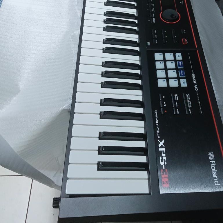Jual Roland XPS 30 Expandable Keyboard Synthesizer / XPS30 / XPS-30 | Shopee Indonesia