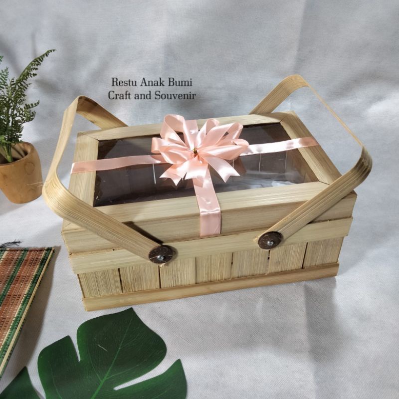 Jual keranjang bambu panjang dengan tutup mika dan pita, keranjang ...