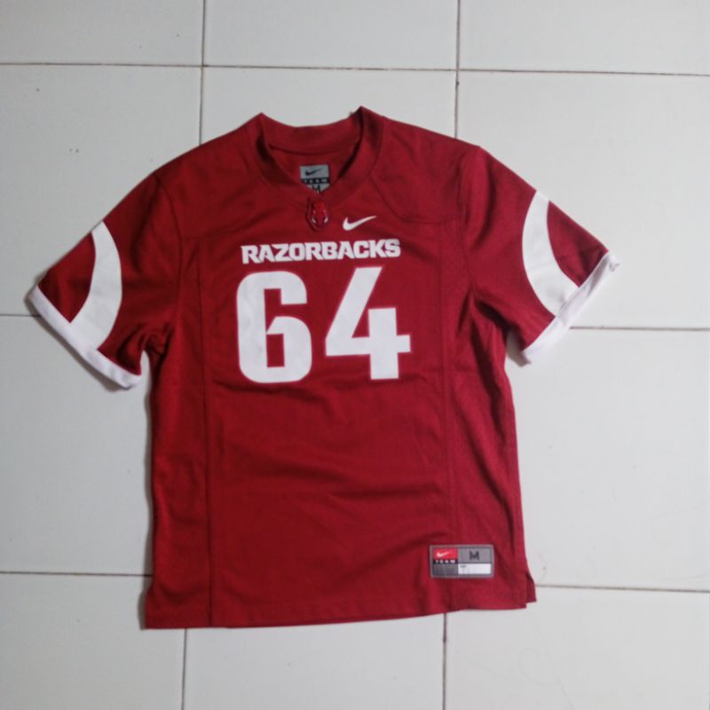 Jual jersey nike footbacl ncaa arkansas razorback original | Shopee ...