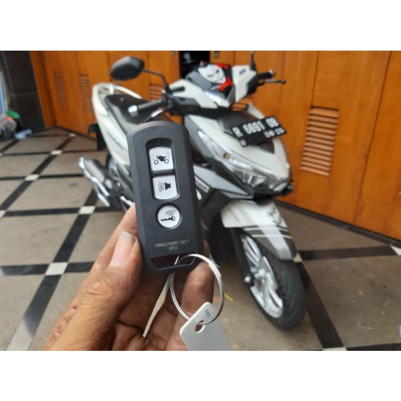 Jual smartkey keyless pcx 160 pakai modul remot PCX 150 dapat dua remot ...