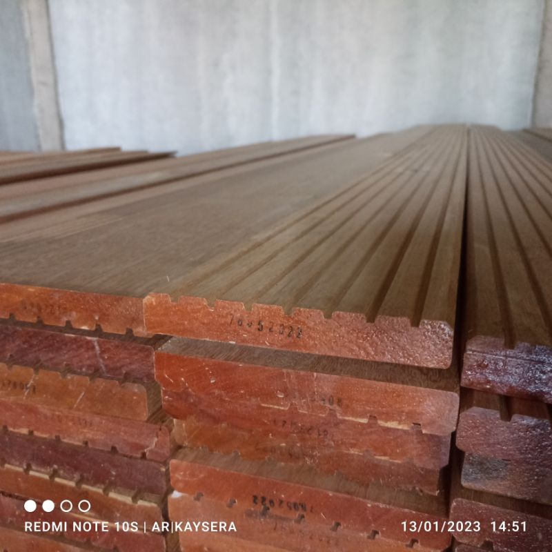 Jual Decking Kayu Kolam Renang Pool Deck Taman Teras Kayu Kalimantan 2 ...