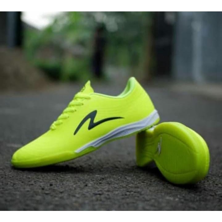 Jual sepatu futsal specs infinity paling laris 2023 paling kualitas ...