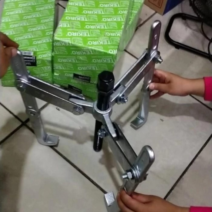 Jual Treker Treker Kaki 3 Tekiro 8"-10"-12 Inch Traker Kunci Treker ...