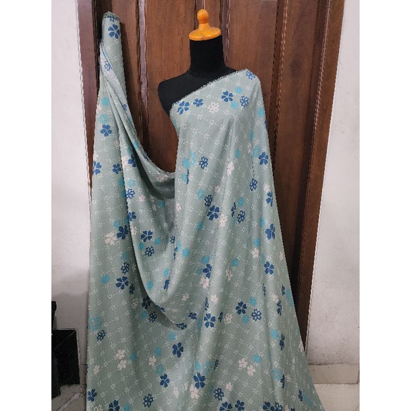 Jual Kain Rayon Viscose Bunga Segi Lima Gradasi Batik Hijau (1,8m ...