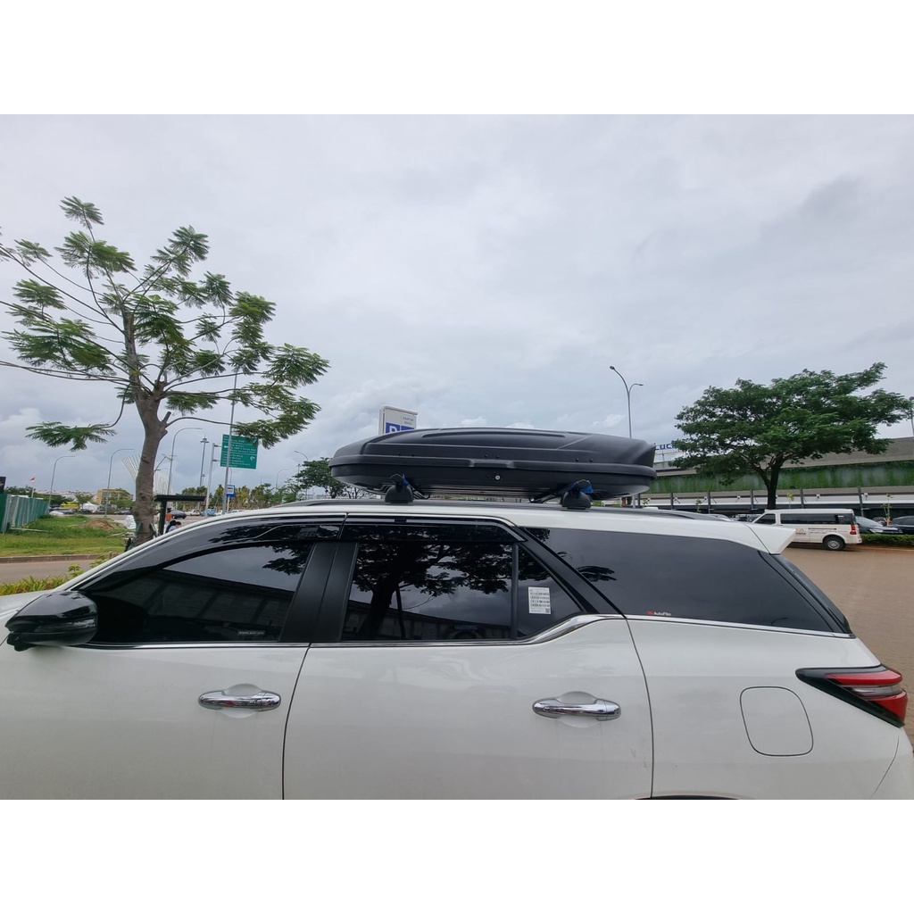 Jual ROOF BOX bagasi atas mobil AUTOBOX 650 liter - hitam | Shopee ...