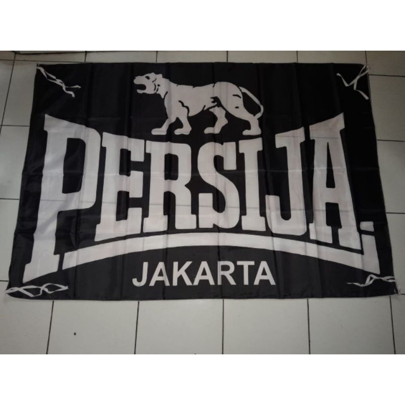 Jual Bendera bola / bendera persija jakarta black / giant flag size ...