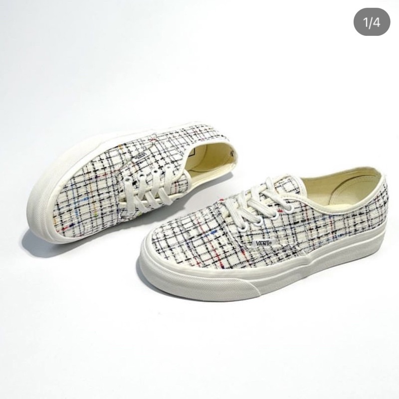 Jual Vans Authentic Woven Plaid White Classic (ORIGINAL 100%) | Shopee ...
