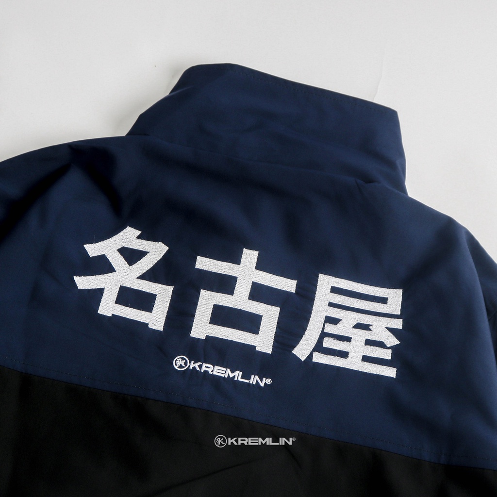 Jual Kremlin Tracktop Suit Jacket - Nagoya | Shopee Indonesia