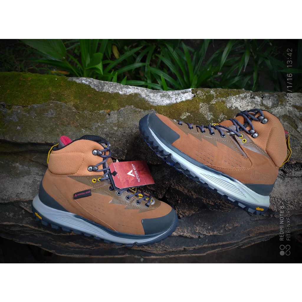Jual Sepatu Gunung Outdoor Hiking Altitude gear Speed Trail Outsole ...