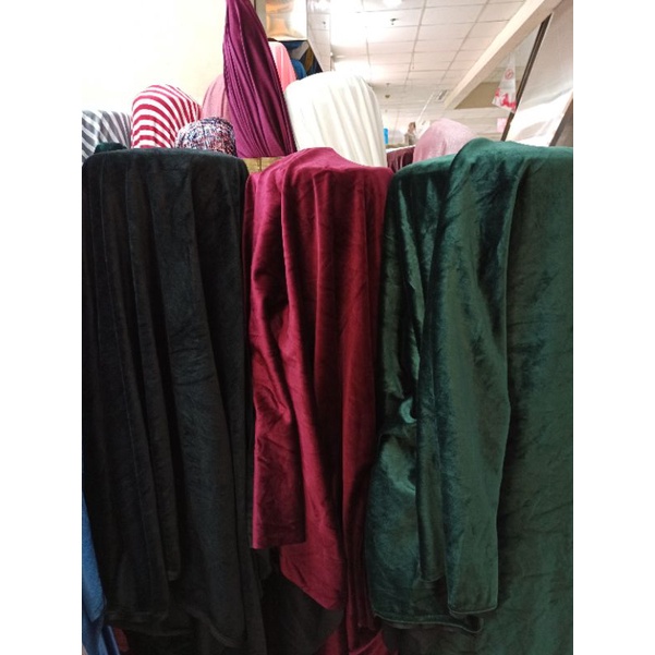 Jual Bahan Kain Beludru / Bludru Scuba Tebal Import Meteran Per 0.5m ...